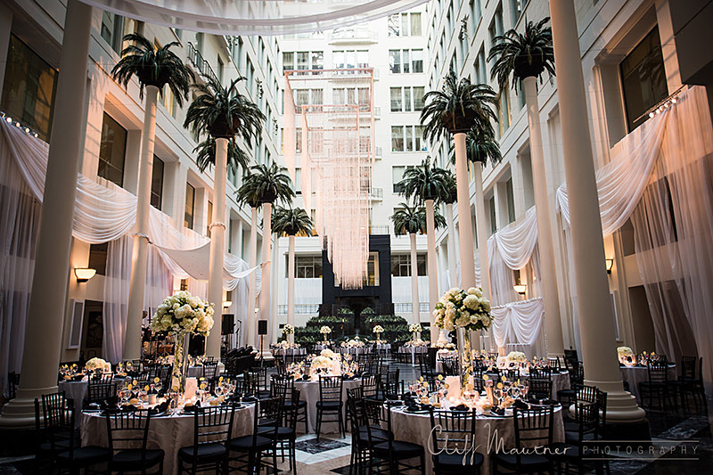 Atrium at the Curtis Center Wedding in Philadelphia – Cliff Mautner ...